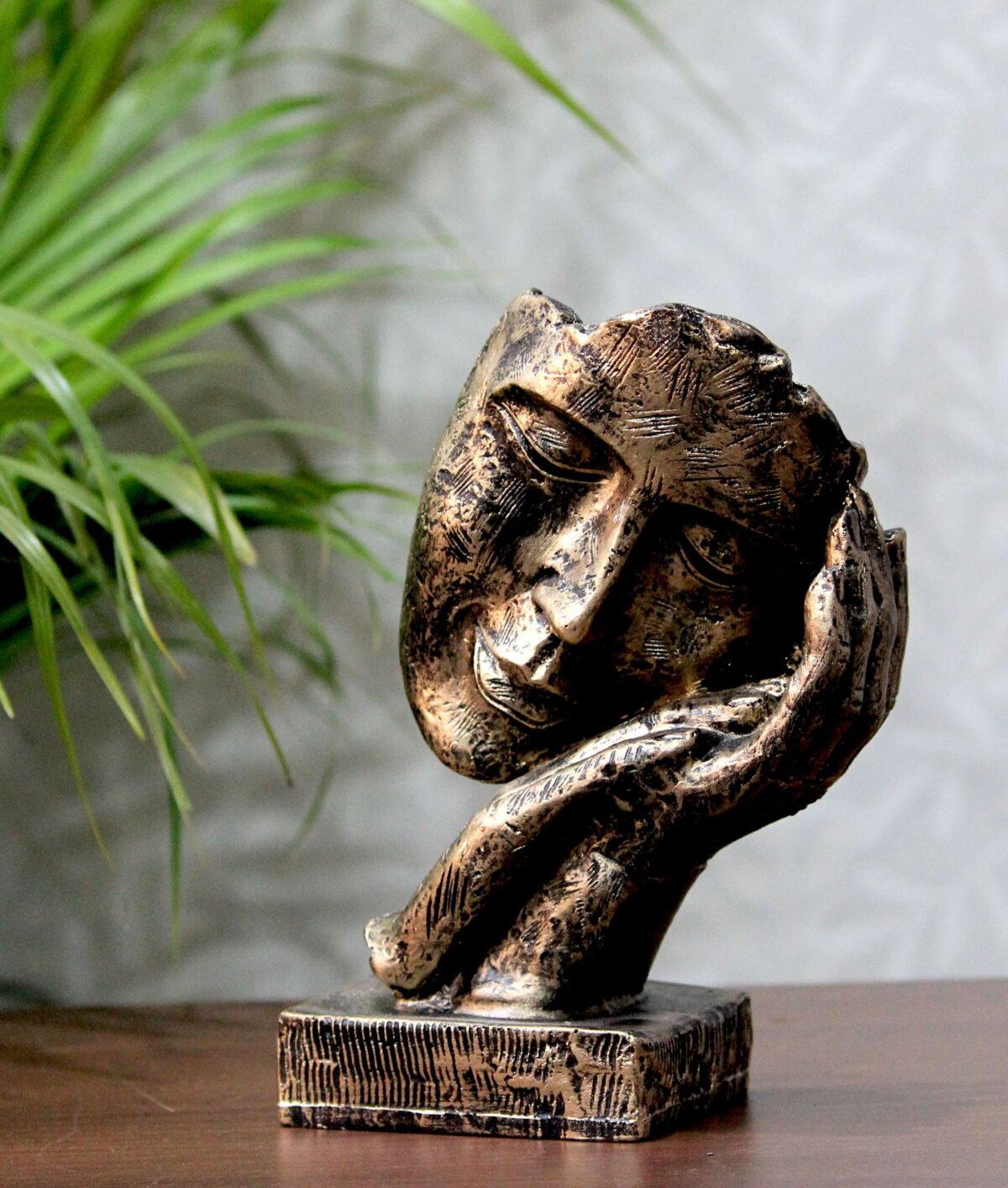 Resin Handcrafted Human Face Design with Hand on Face Decorative ...